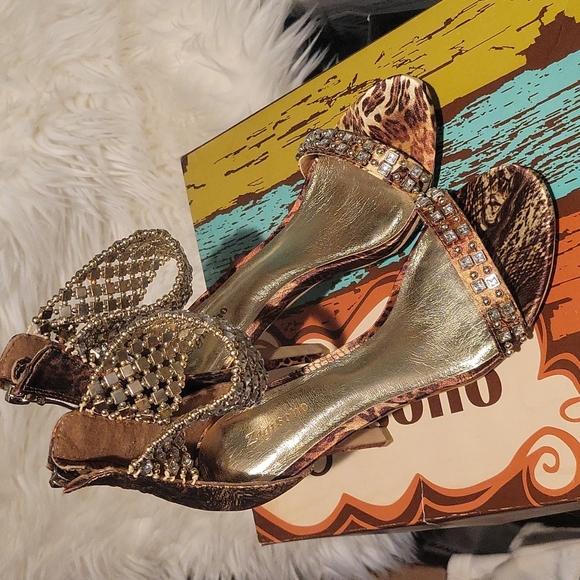 Zigi Soho | Shoes | Zigi Soho Sandals | Poshmark